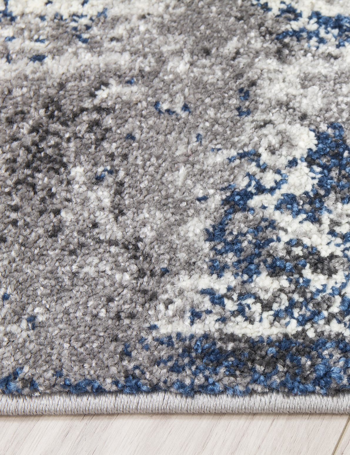 Floor Trends - Antika Medallion - Navy