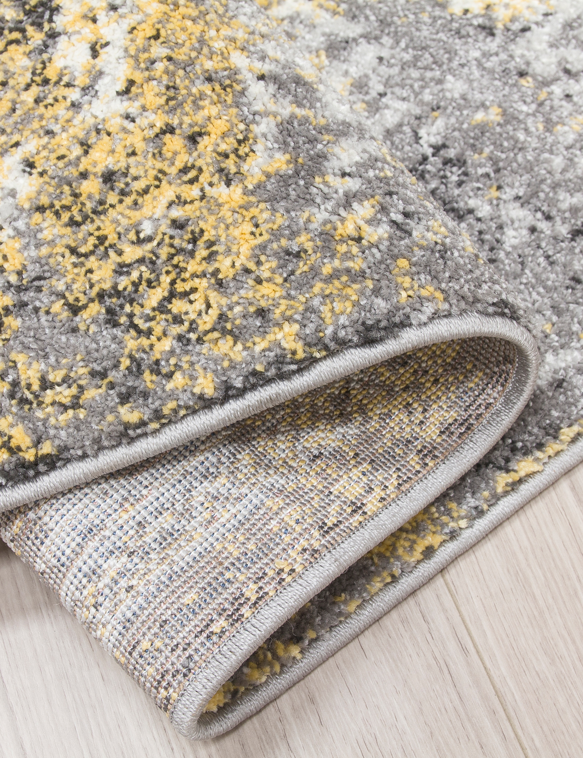 Floor Trends - Antika Medallion - Yellow